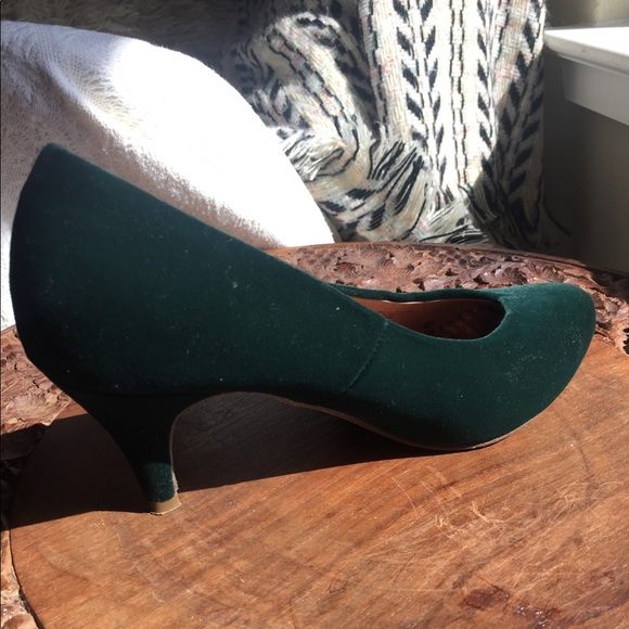 Miss Albright | Shoes | Miss Albright Emerald Green Velvet Heels 5 2 ...
